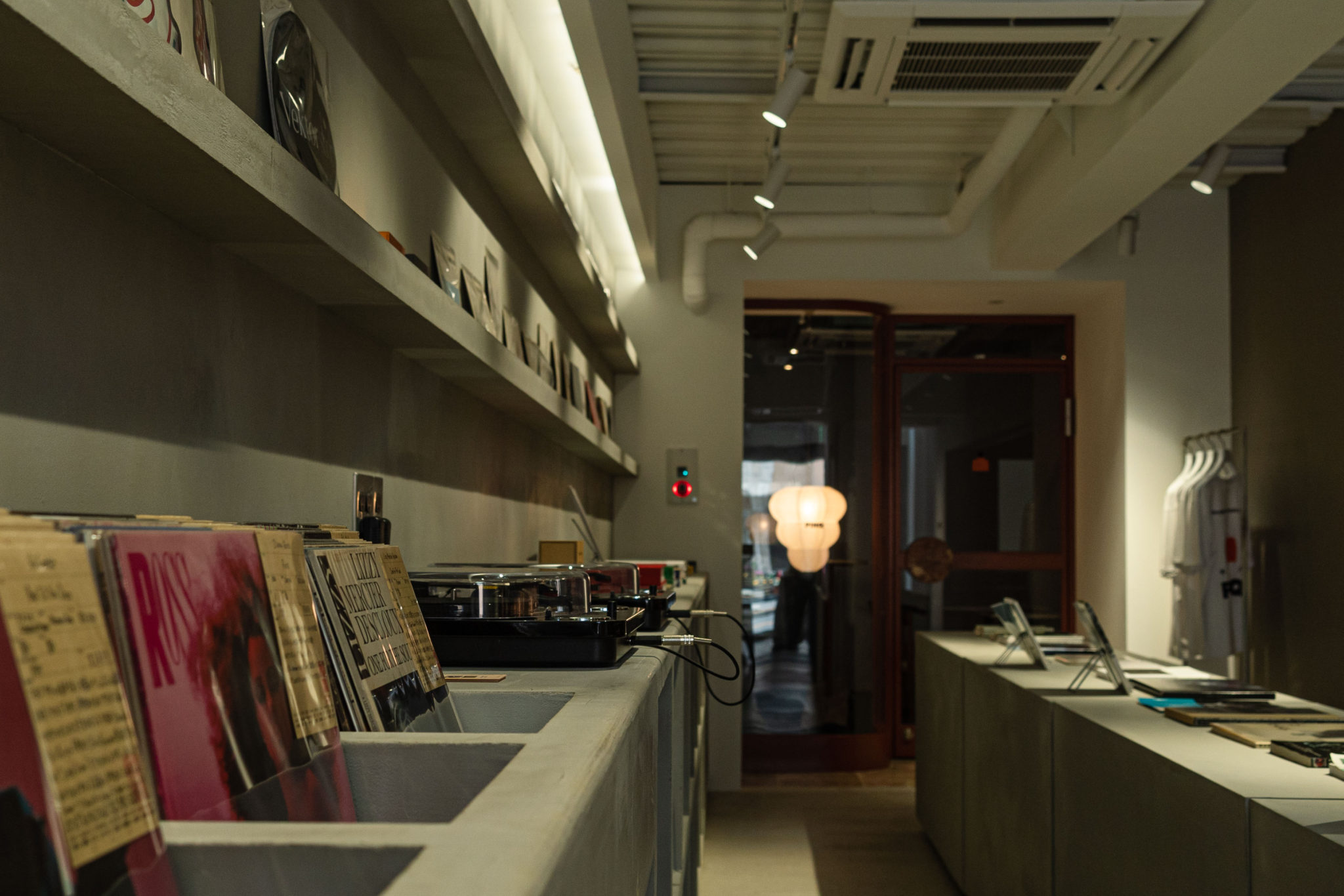 大須観音のダイニングバー「考尺°PINQ（ピンク）」はセレクトショップ併設のワインと名古屋メシが楽しめるダイニングバー